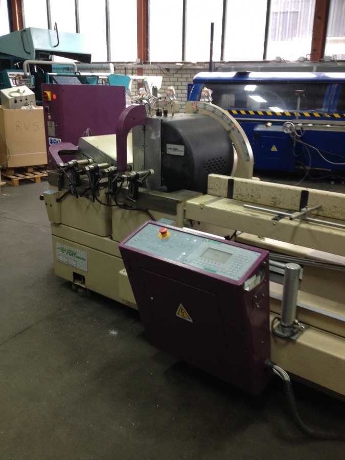 Dubbele verstekzaag Aluminium zaagmachines FOM Blitz 50 Cees van de ...